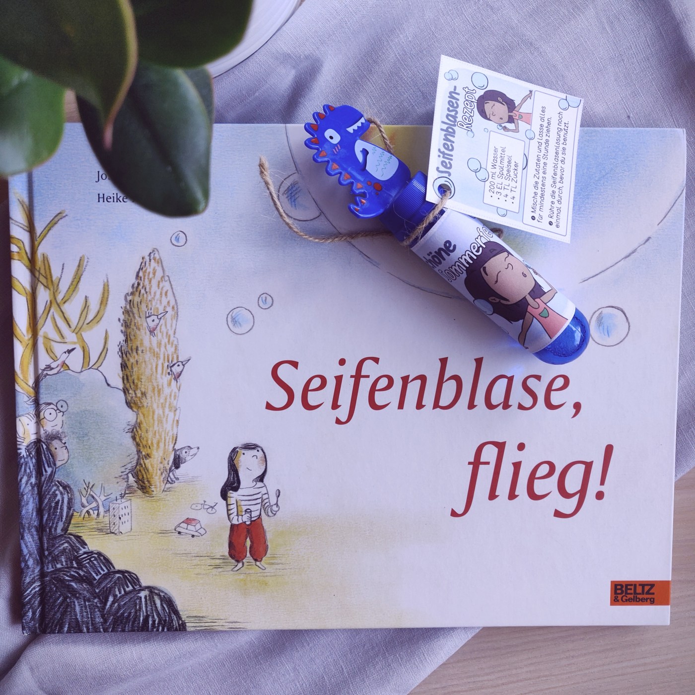 Feriengruß – Papillionis liest